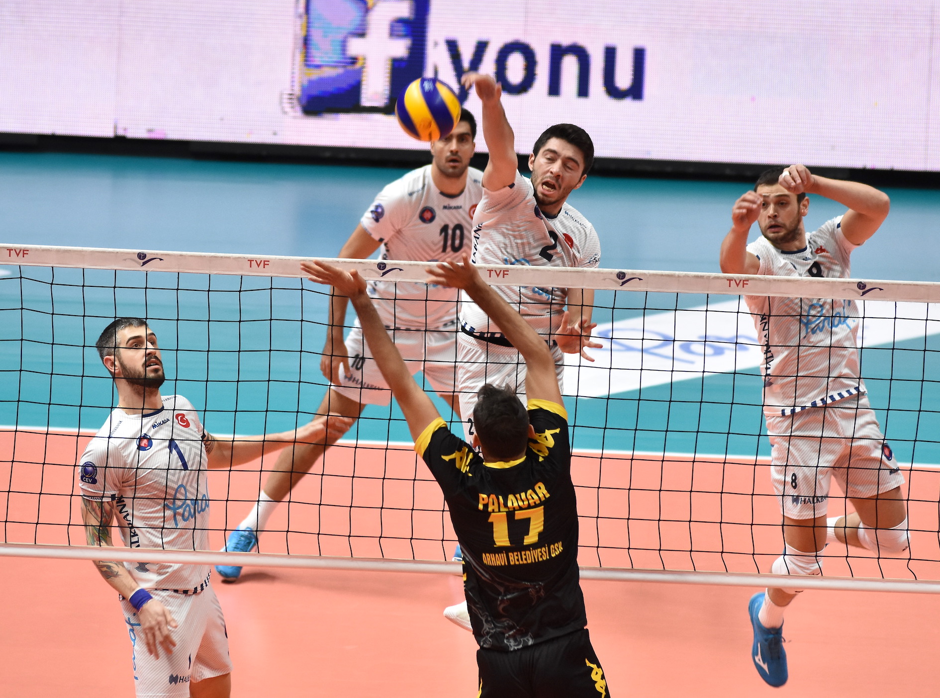 Halkbank devreyi lider bitirdi – Voleybol Plus Halkbank devreyi lider bitirdi – Voleybol Plus
